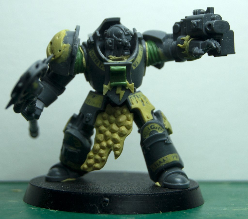 Archiviste Terminator Salamander Librarian | Studio Aphelion