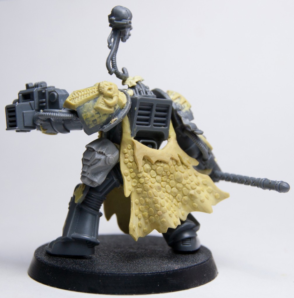 Archiviste Terminator Salamander Librarian | Studio Aphelion